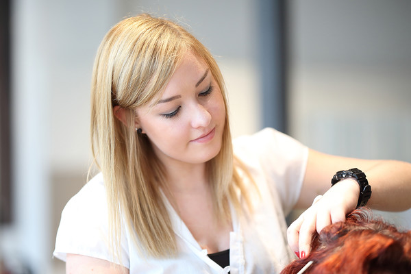 Ausbildungswege : Steinhoff Haardesign - La Biosthetique Friseur in ...